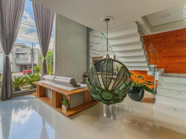 Casa em Condomínio no California Condominium Club, 04 Quartos, 03 Vagas, Piscina Aquecida, Umbará, C