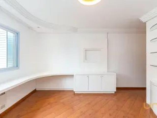 Casa em Condomínio no Campo Comprido de 713 m² com 4 quartos