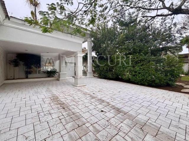 Casa em condomínio no à venda, Praia do Pernambuco, Jardim Acapulco, 6 Suítes, Piscina e Quadra de T