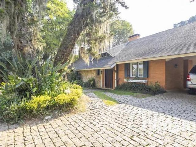 Casa em Condomínio no Bacacheri, de 619,24m² com 6 quartos Condomínio Jardim Europa