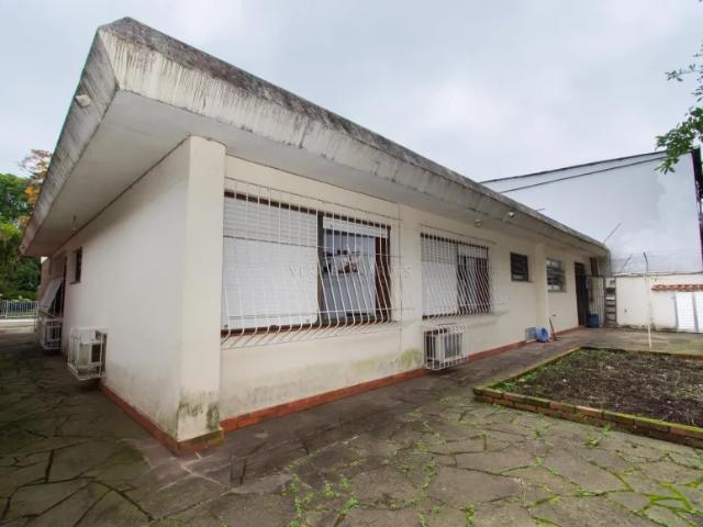 Casa em Condomínio no bairro Pedra Redonda