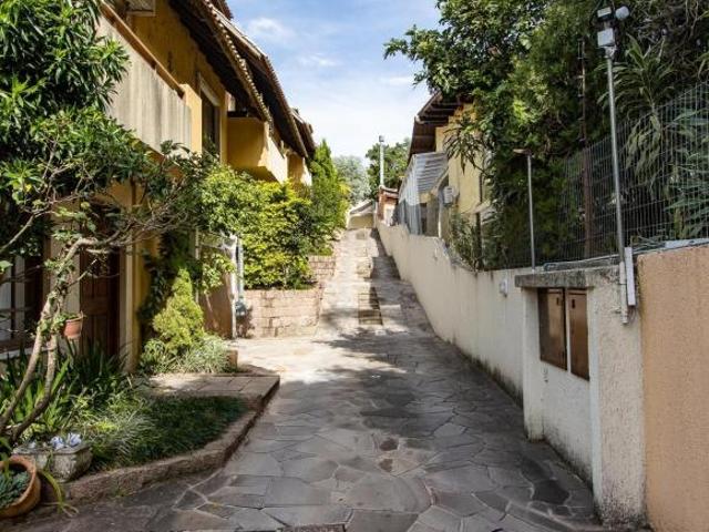 Casa em Condomínio no bairro Tristeza