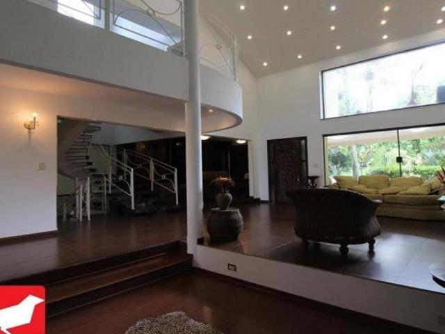 Casa em Condomínio no Brooklin com 700m², 2 quartos, 1 suíte, 1 vaga