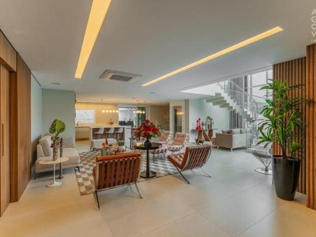 Casa em Condomínio no Burgel 2, 04 Suítes, 06 Vagas, Piscina, Ecoville, Curitiba