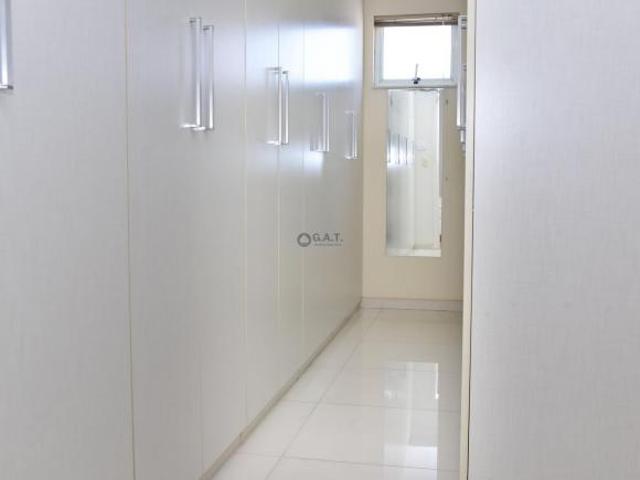 Casa em condomínio no Granja Olga II, Sorocaba SP 3 quartos, 3 suítes, 2 salas, 4 banheiros, 4 vag