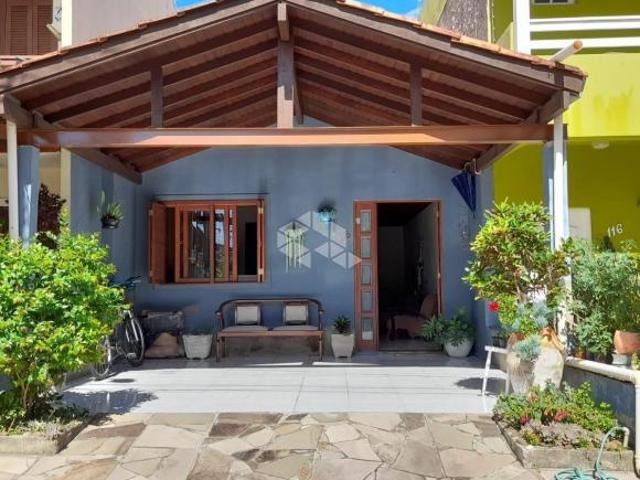 Casa em condomínio no Guaruja
