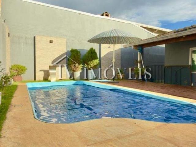 Casa em Condomínio no Jockey | Aceita Financiamento | 3 Quartos, Piscina e Alto Padrão