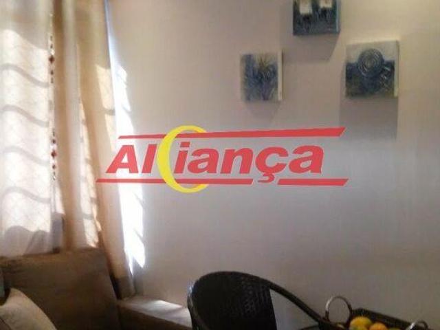 Casa em condomínio no Jardim Maria Dirce Segurança e lazer para sua família!