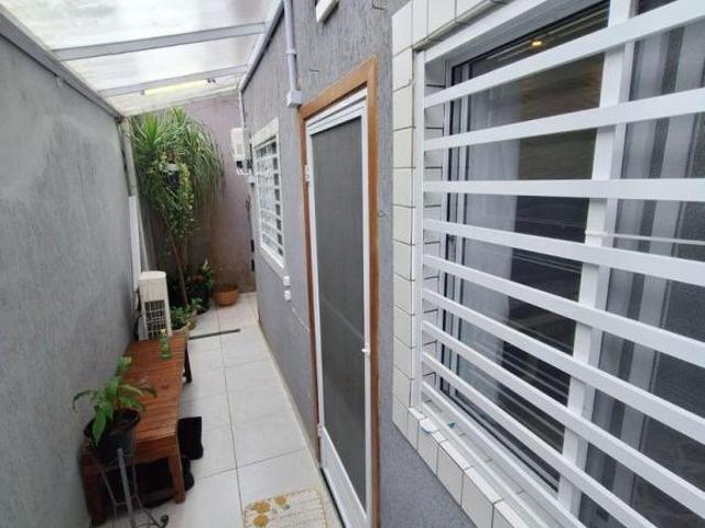 Casa em Condomínio, no Jardim Melvi, 2 dorm, 1 vaga de garagem, 1 banheiro, 48m²