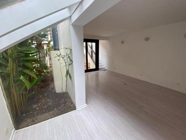 CASA EM CONDOMINIO NO JARDIM BONFIGLIOLI !