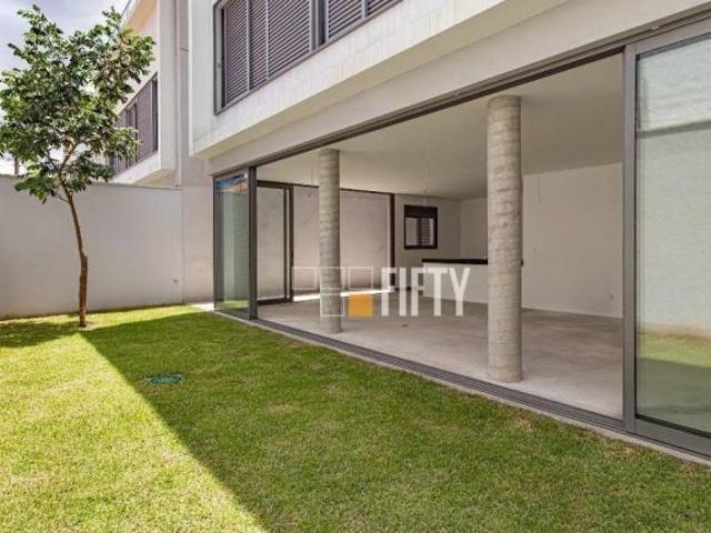 casa em condomínio no Jardim Europa