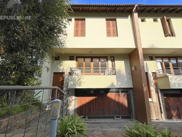 Casa em Condomínio no Jardim Isabel com 270m², 3 dormitórios, 4 vagas