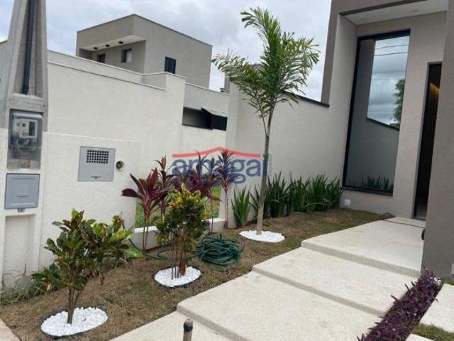 Casa em Condomínio no Jardim Jacinto