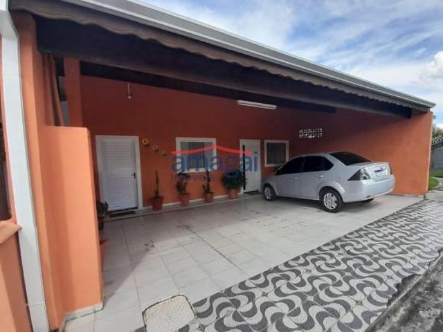 Casa em Condomínio no Jardim Paraíso