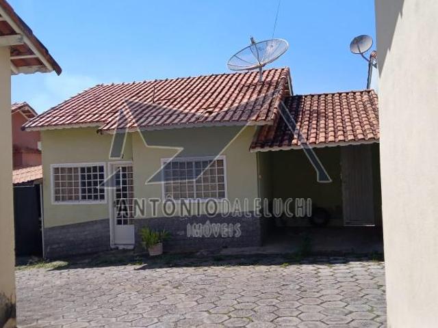 Casa em Condomínio no Jardim Serrano – Excelente Oportunidade em São Lourenço