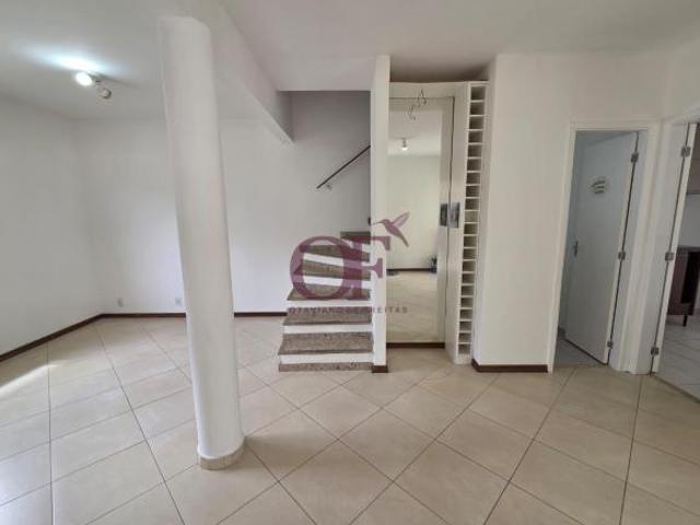 Casa em Condomínio no Jardim Shangai com 3 Dormitórios e Lazer Completo