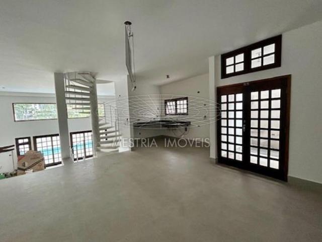 Casa em condominio no Jardim Vitória Régia!