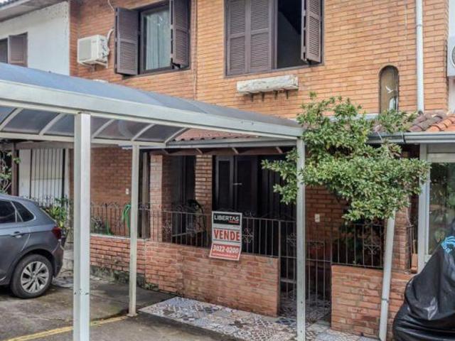 Casa em Condomínio no Jardim Ypu de 2 dormitórios e vaga DESOCUPADA