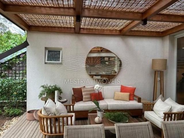 Casa em condominio no Morumbi!