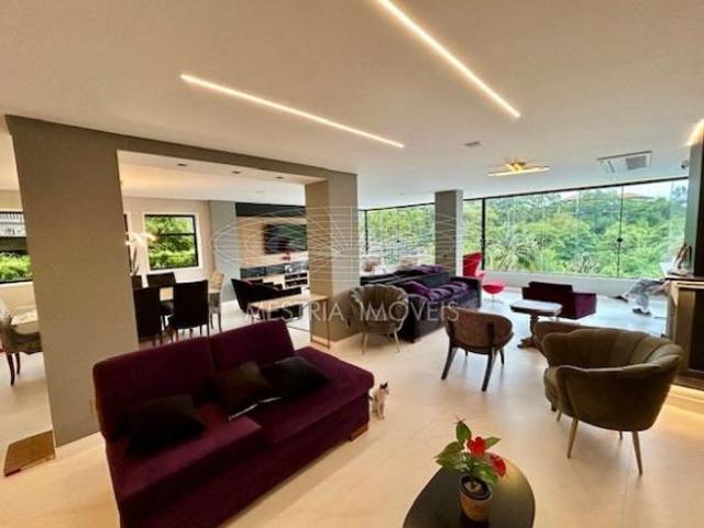 Casa em condominio no Morumbi!