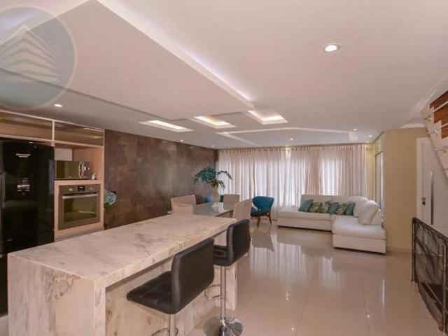 Casa em Condomínio no Novo Mundo 4 Quartos 2 Suíte 3 Vagas 236 m²