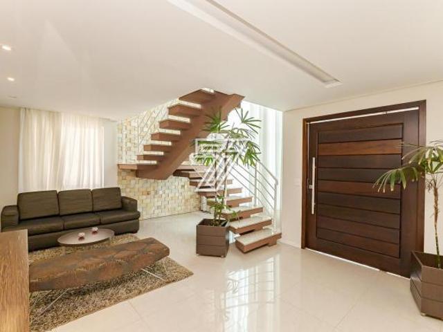 Casa em condomínio no São Braz