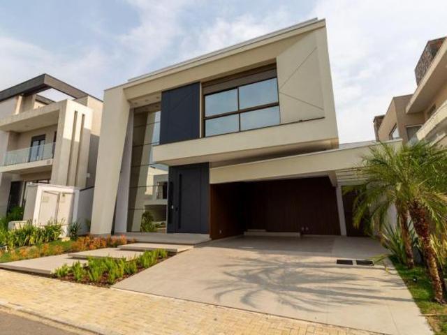 Casa em condomínio no São Braz