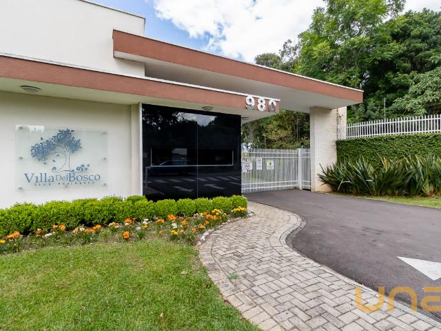 Casa em Condomínio no São João de 378.4 m² com 4 quartos