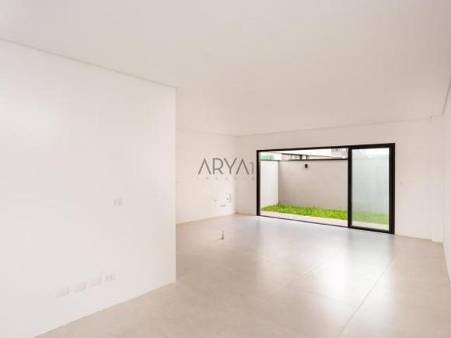 Casa em condomínio no Santa Cândida ARYA 1