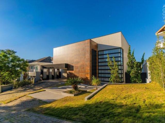 Casa em Condominio no Residencial Parati, 04 Suítes, 06 Vagas, Piscina Aquecida, Alphaville Graciosa