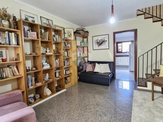Casa em condomínio no Tremembé com 97m², 2 suítes, home office e 2 vagas
