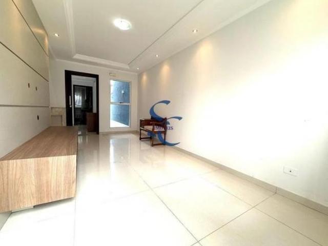 Casa em condomínio no Umbará