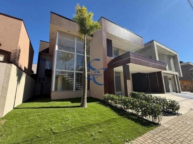 Casa em condomínio no Umbará