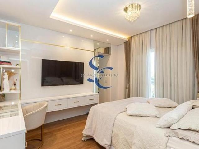 Casa em condomínio no Umbará