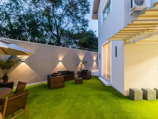 Casa em condomínio no Uberaba ARYA1