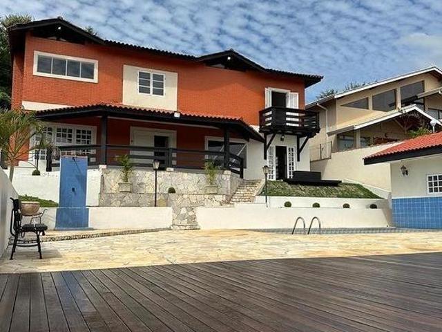 Casa em condomínio náutico em Piracaia SP