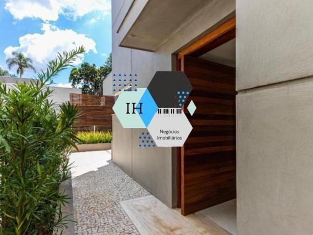Casa em Condomínio na Chácara Santo Antônio, São Paulo SP: 4 Quartos, 4 Suítes, 6 Banheiros, 5 Vagas