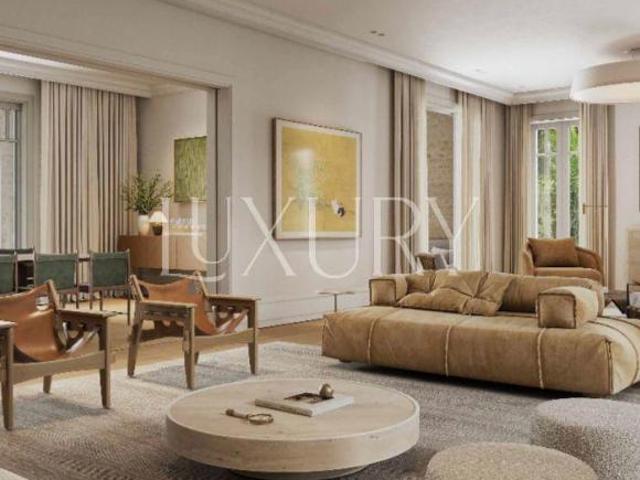 Casa em Condominio na Cidade Jardim. Projeto Arquiteto Tomanik com 5 Suítes. 867 m2 de área privati
