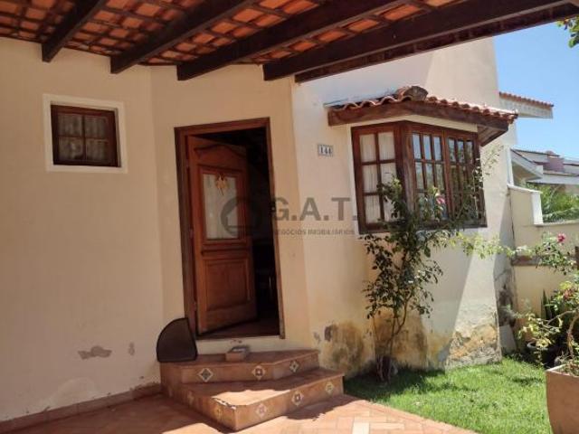 Casa em condomínio na Granja Olga, Sorocaba SP: 3 quartos, 1 suíte, 3 salas, 4 banheiros, 6 vagas de