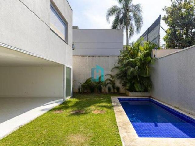 Casa em condomínio na Granja Julieta, SP