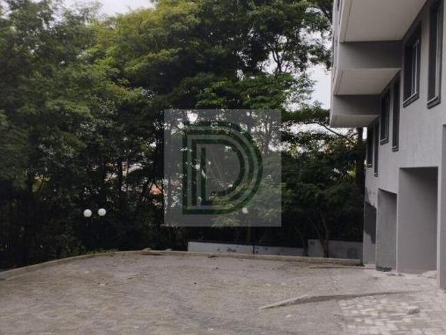 CASA EM CONDOMÍNIO NA GRANJA VIANA COM 2 DORMITÓRIOS