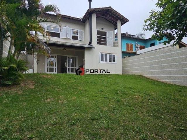 Casa em condomínio na Granja Viana Localizada no km 23 da Raposo Tavares!