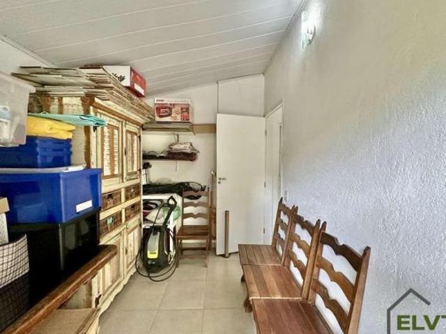 Casa em Condomínio na Granja Viana | 5 Quartos, Piscina Aquecida e Lazer Total