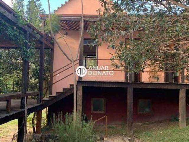 Casa em condomínio na Serra da Moeda