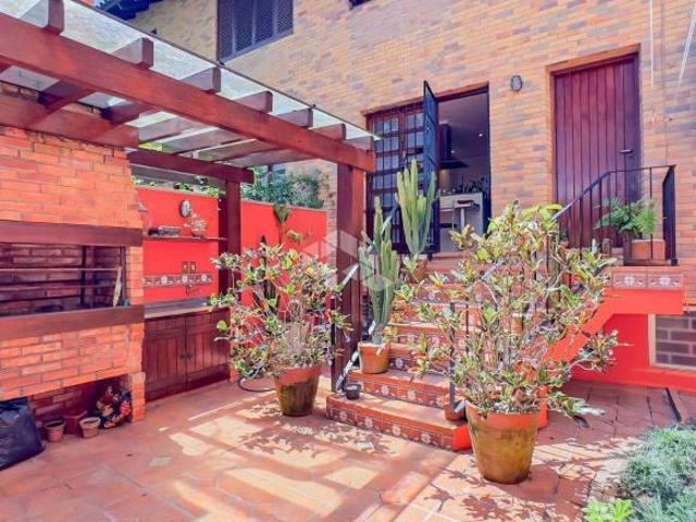 Casa em Condomínio na Praça da Encol