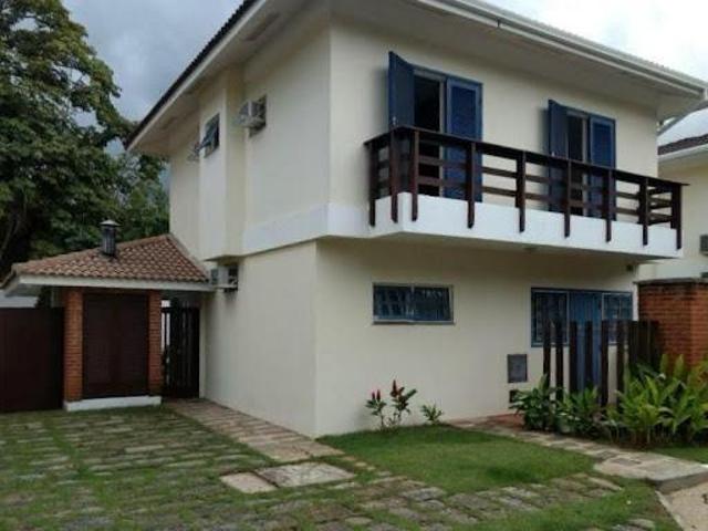 Casa em Condomínio na Praia do Engenho | 4 Suítes | 70m da Praia | Varanda Gourmet | 2 Vagas