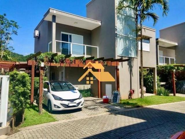 Casa com 3 dormitórios à venda, 150 m² por R$ 1.700.000,00 Praia de Camburi São Sebastião/SP