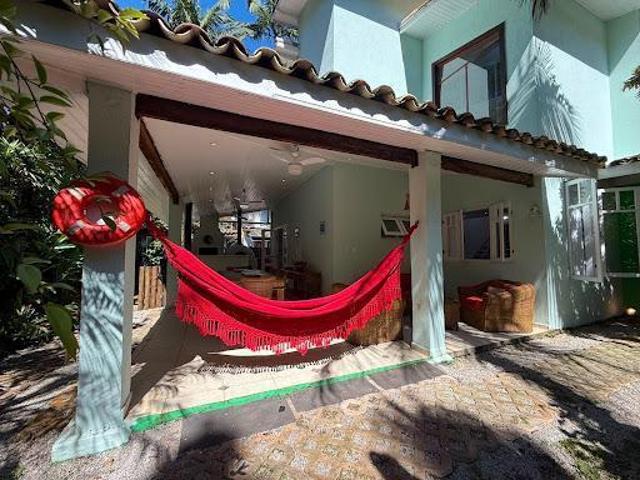 Casa em Condomínio na Praia de Maresias | 3 Dormitórios | 2 Suítes | Venda e Locação Mensal