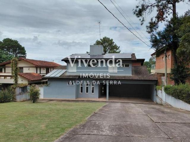 Casa em condomínio na região de Aldeia da Serra ? alto padrão e lazer completo