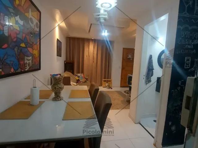 Casa em Condomínio na Vila Alpina 2 suítes, 2 salas, 3 banheiros e vaga de garagem!